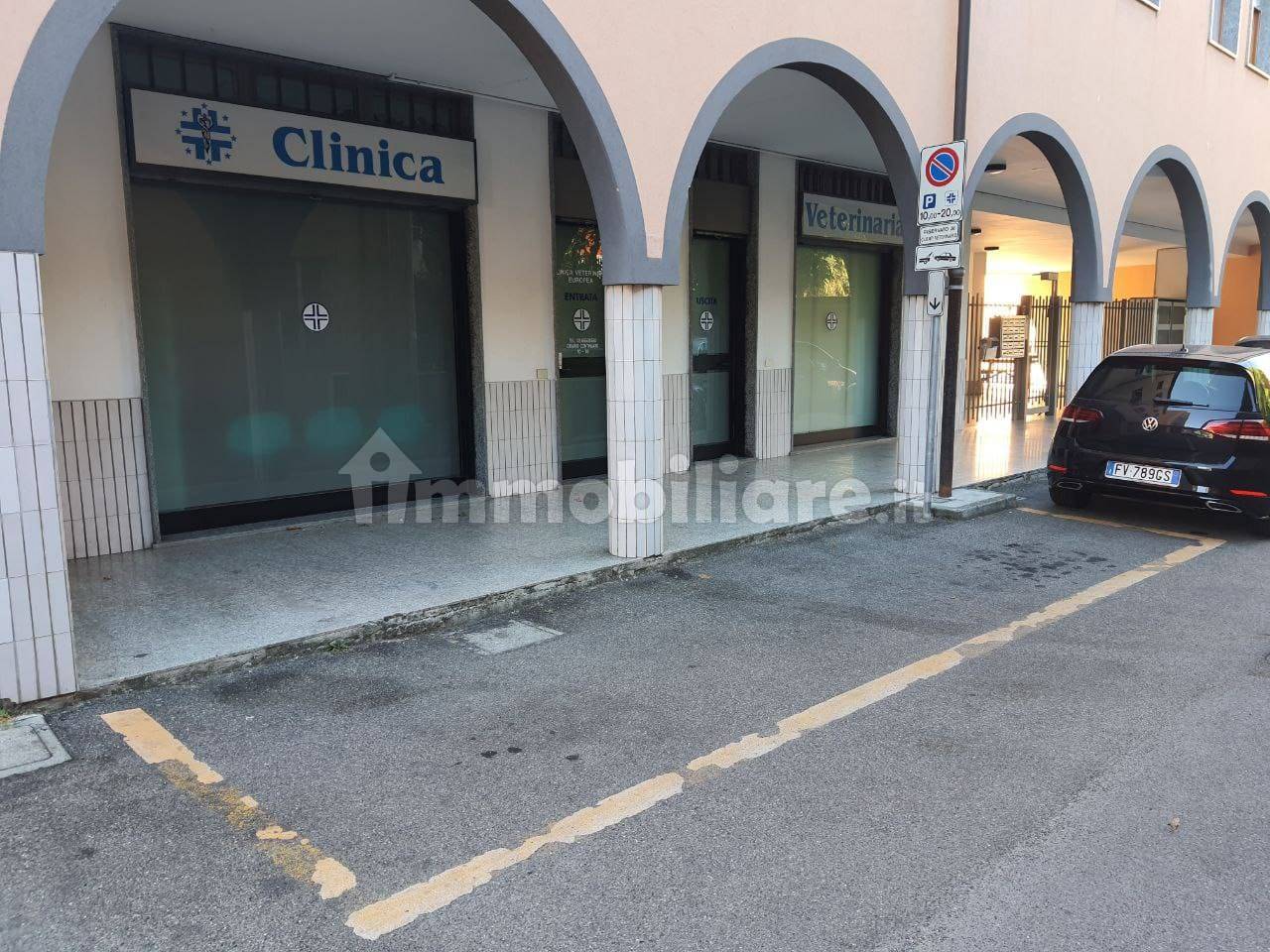 Attività commerciale in Vendita