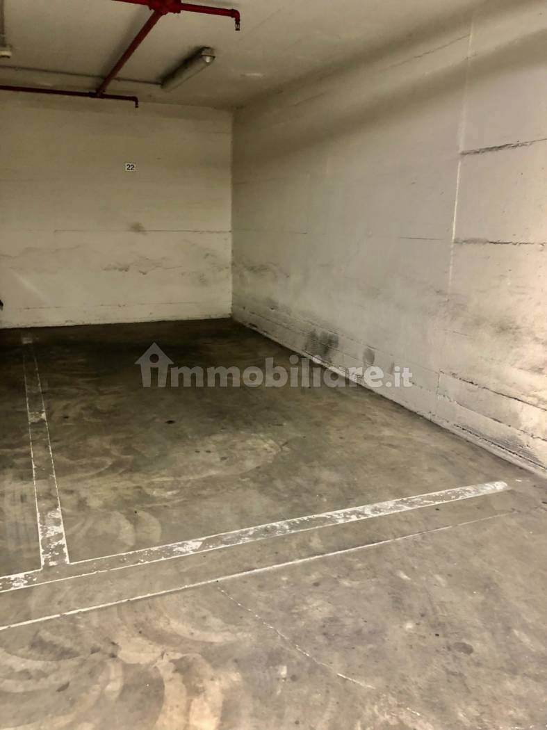 Posto auto - moto in Vendita