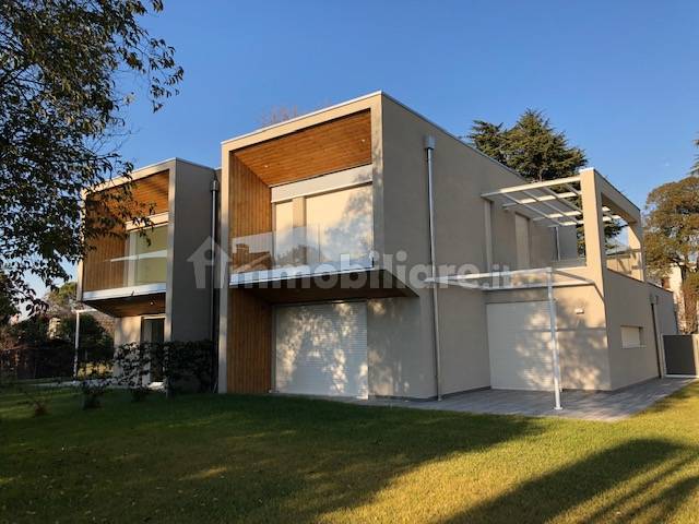 Villa bifamiliare, nuova, 230 m², Treviso
