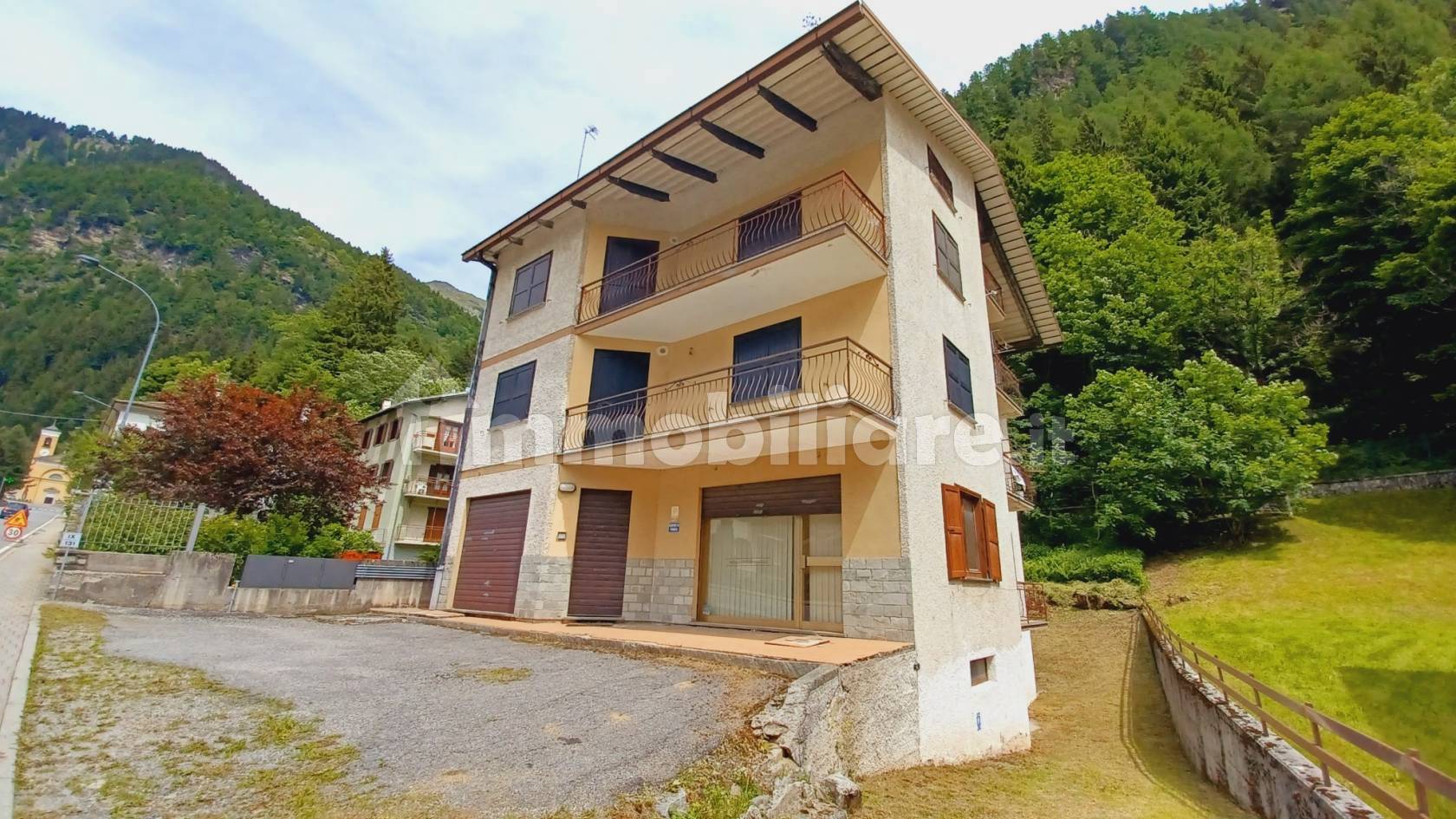 Appartamento buono stato, piano terra, Campodolcino