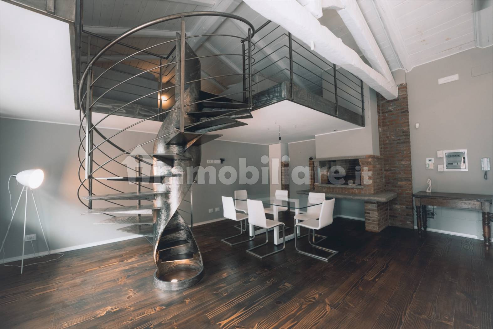 Trilocale ottimo stato, primo piano, Cavaglià