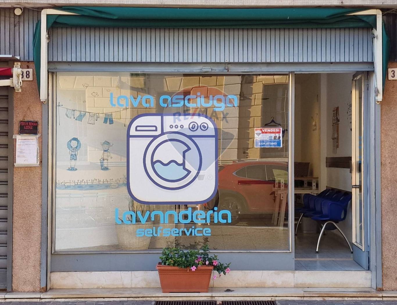 Negozio - Locale commerciale in Vendita