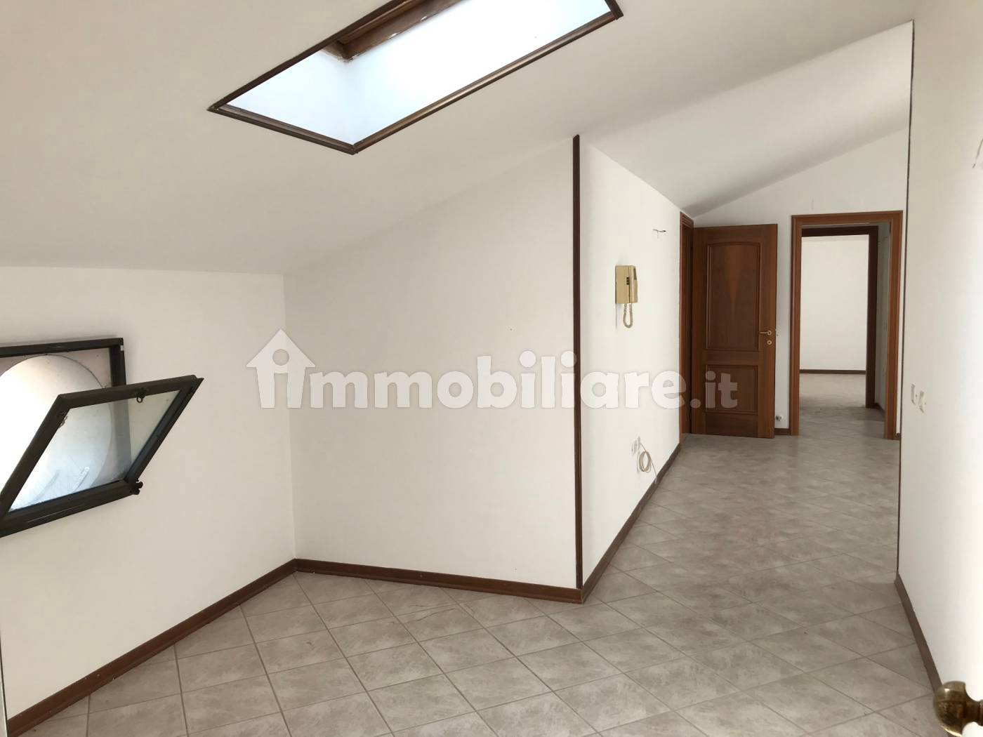 Quadrilocale piazza Repubblica 2, Bastiglia