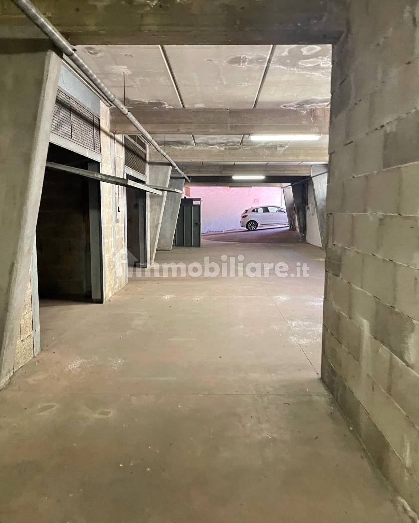 Garage - Box in Vendita