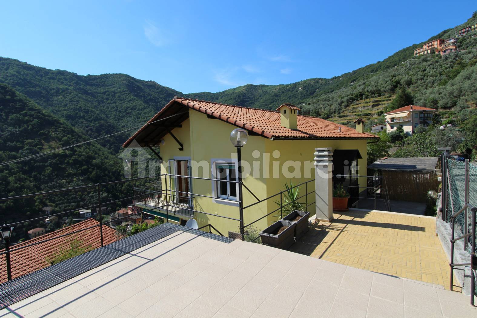 Appartamento via Mulinello, Testana, Avegno