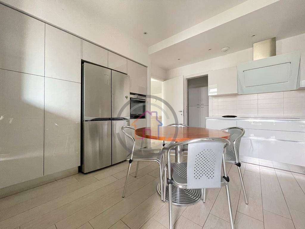 Quadrilocale via Galileo Galilei, Regina Pacis - Borsa, Monza