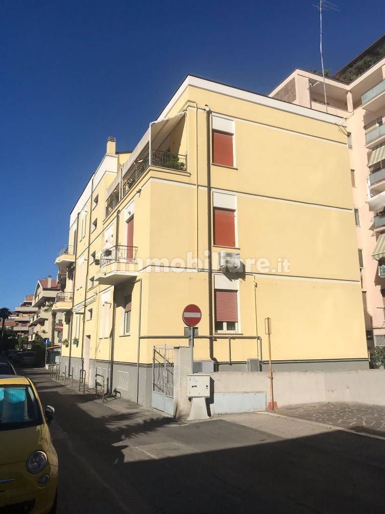 Garage - Box in Vendita