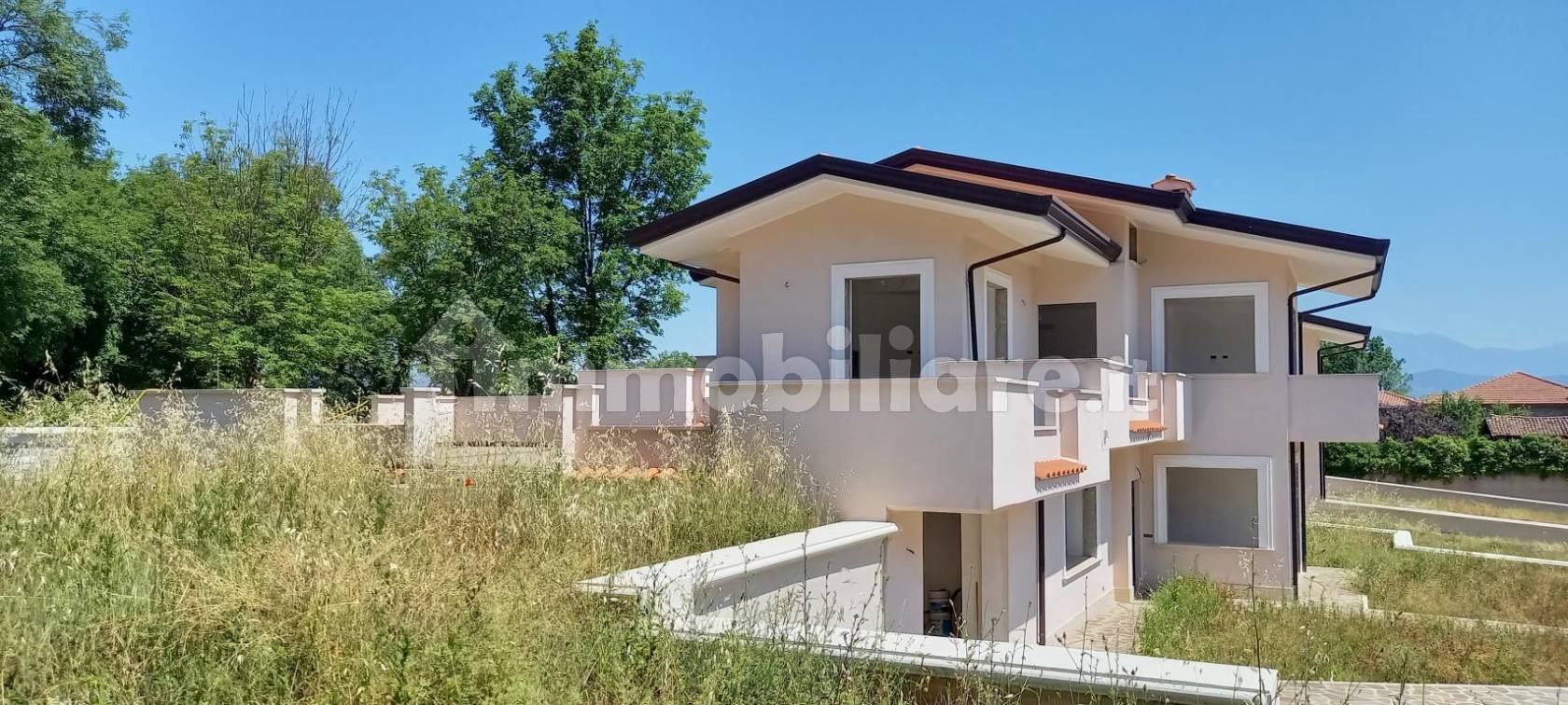 Villa a schiera via La Quercia, Centro, Supino