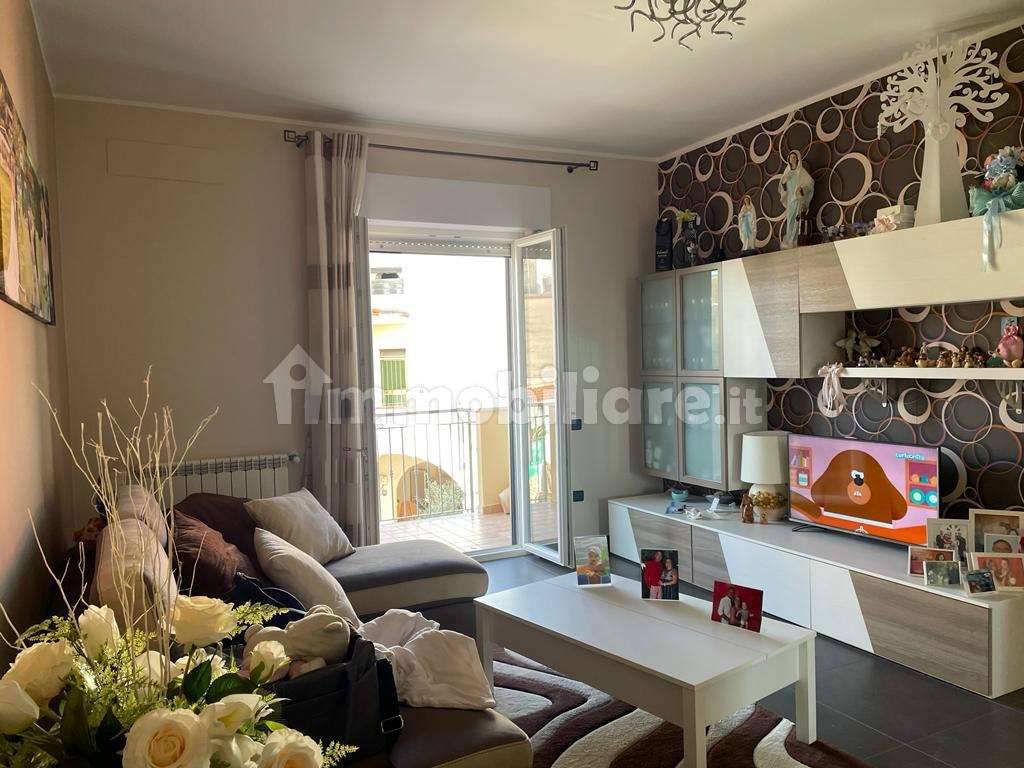 Appartamento via Della Maddalena, Mondragone