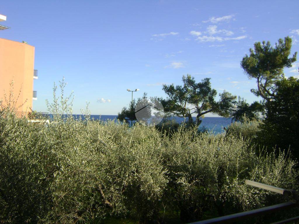 Bilocale via degli Oleandri 34, Centro, Diano Marina