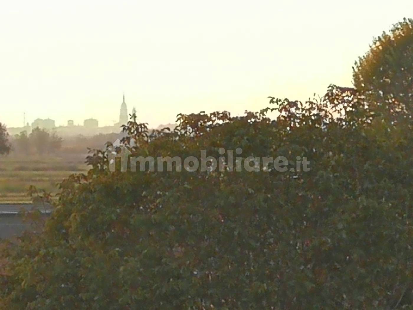 Trilocale via Monsignor Guido Tonetti, Centro, Trecate