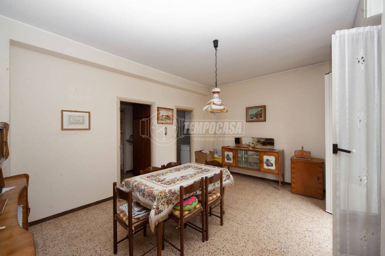 Trilocale via Roma, Centro, Sulbiate