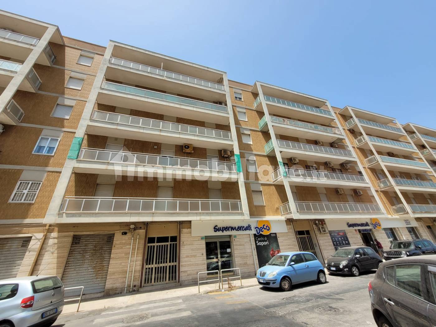 Trilocale viale Algeri 11, Grottasanta - Tunisi, Siracusa