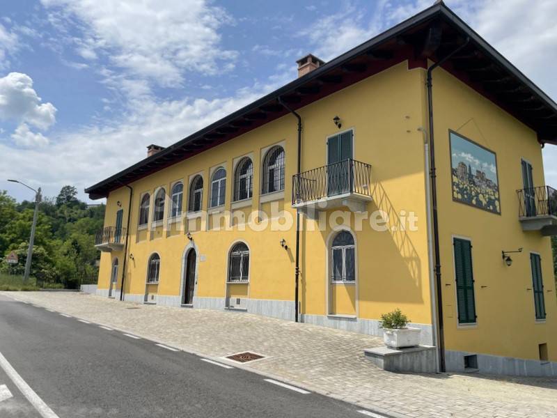 Trilocale via Stazione, Centro, Carrù