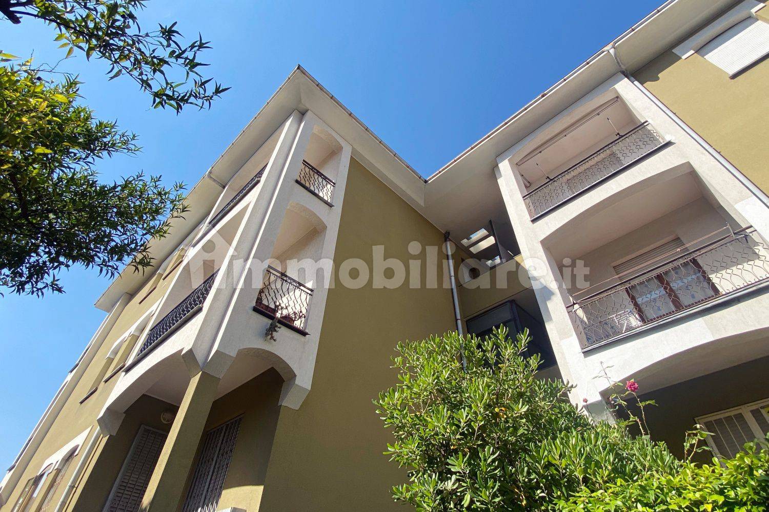 Trilocale via Generale Ardoino 166, Centro, Diano Marina