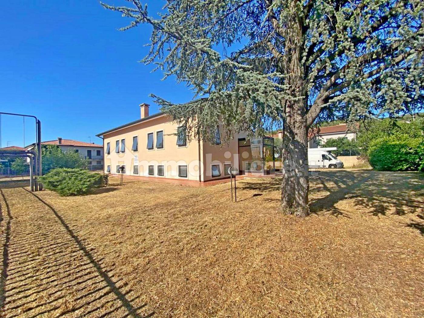 Laboratorio in Vendita