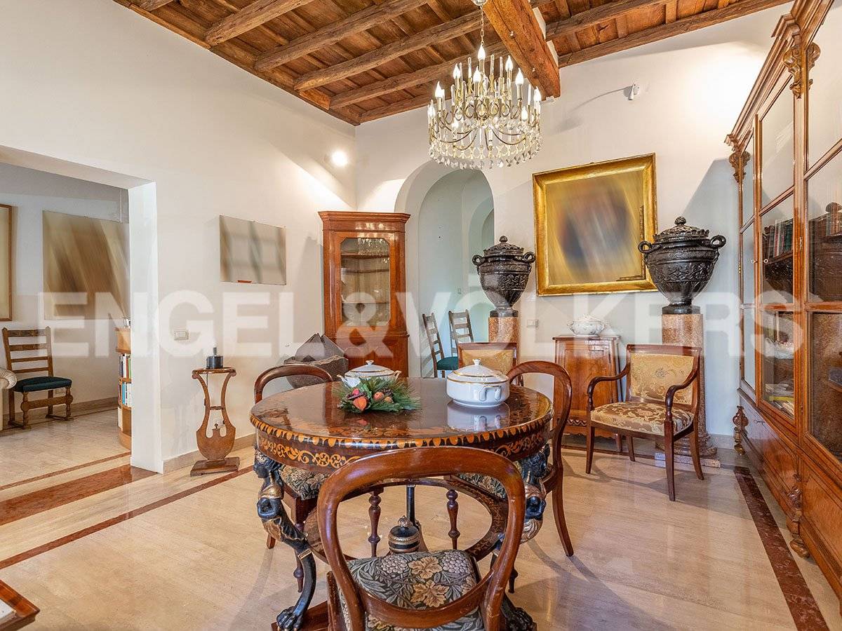 Attività commerciale in Vendita