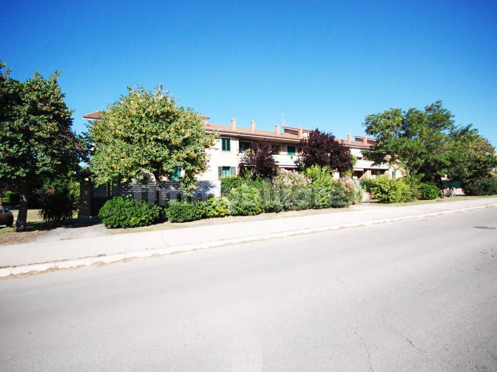 Trilocale viale Ignazio D'Addedda 280, Macchia Gialla - Ordona Sud, Foggia