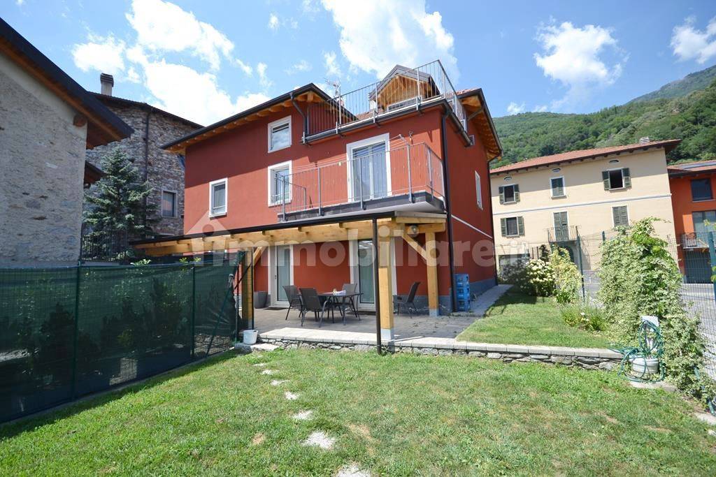 Villa unifamiliare via Vittorio Emanuele 20, Centro, Sorico