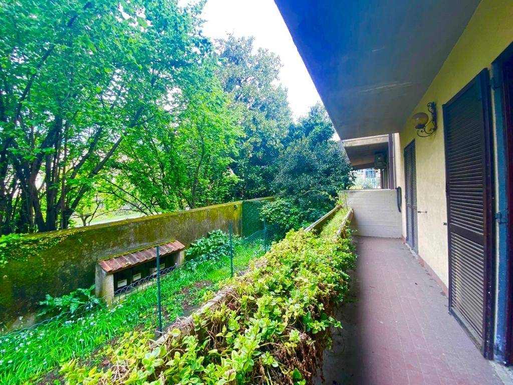 Quadrilocale via Palestro 20, Centro, Massa