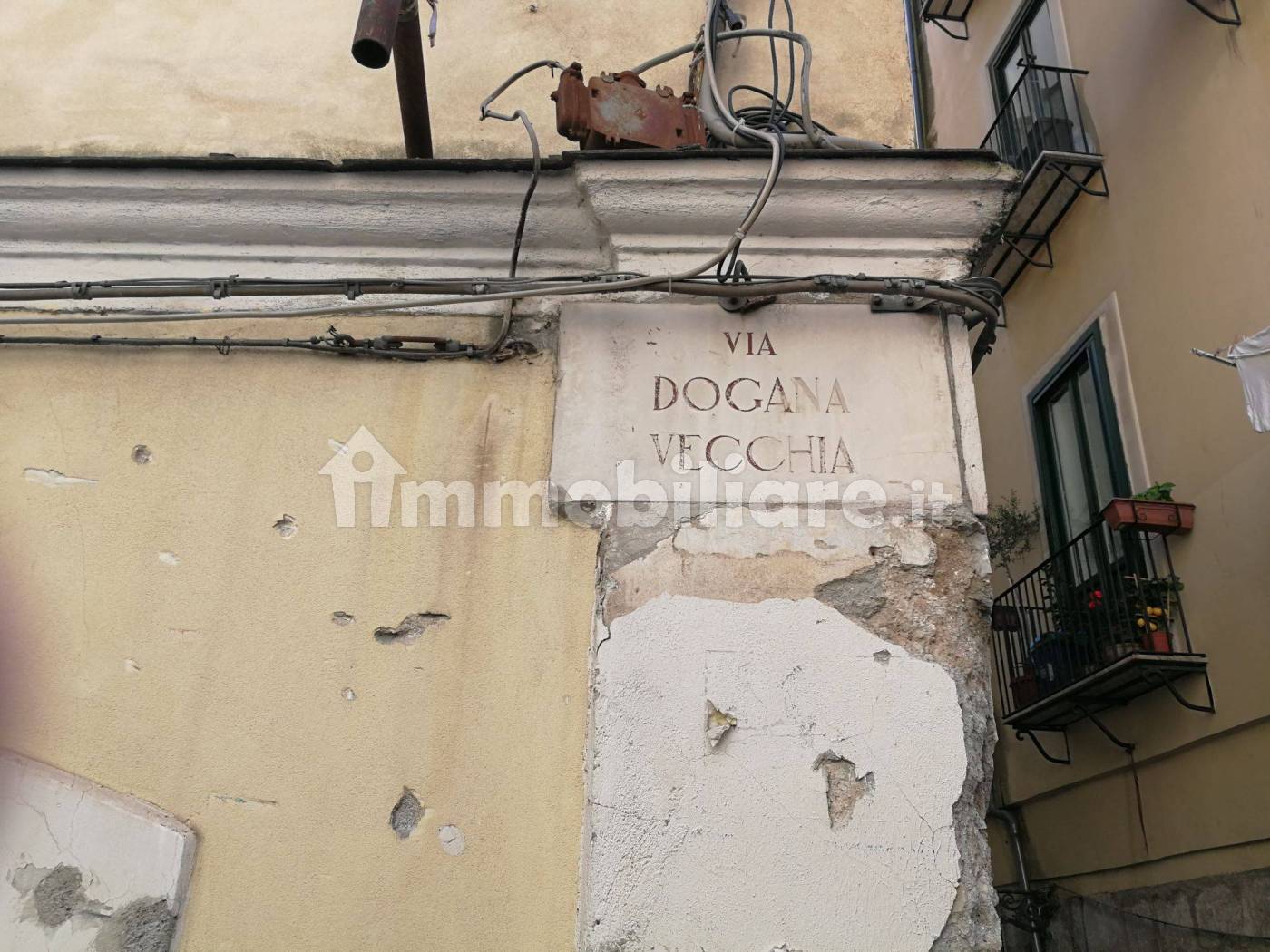 Attività commerciale con laboratorio in Vendita