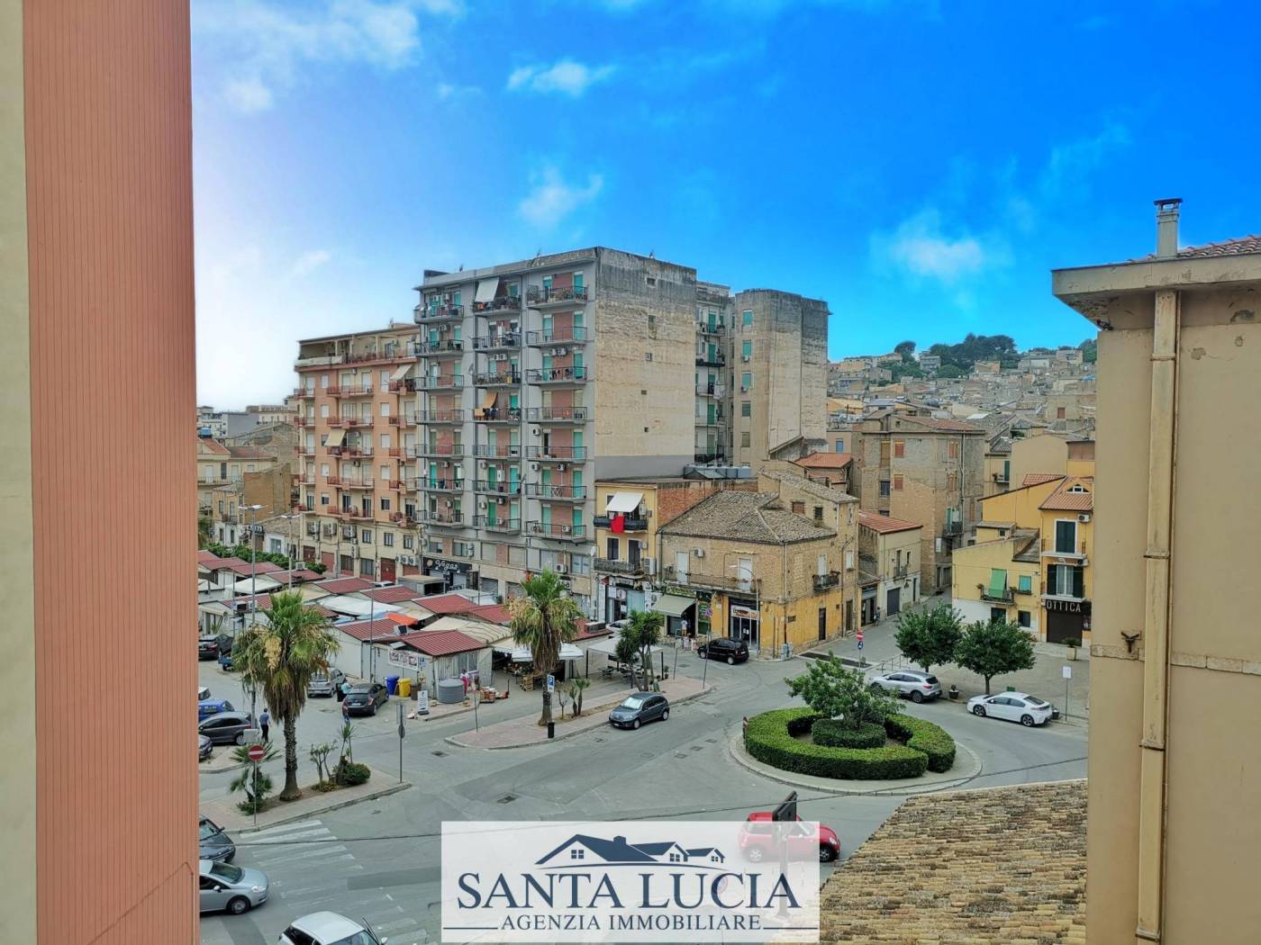 Quadrilocale via Regina Elena, Canicattì