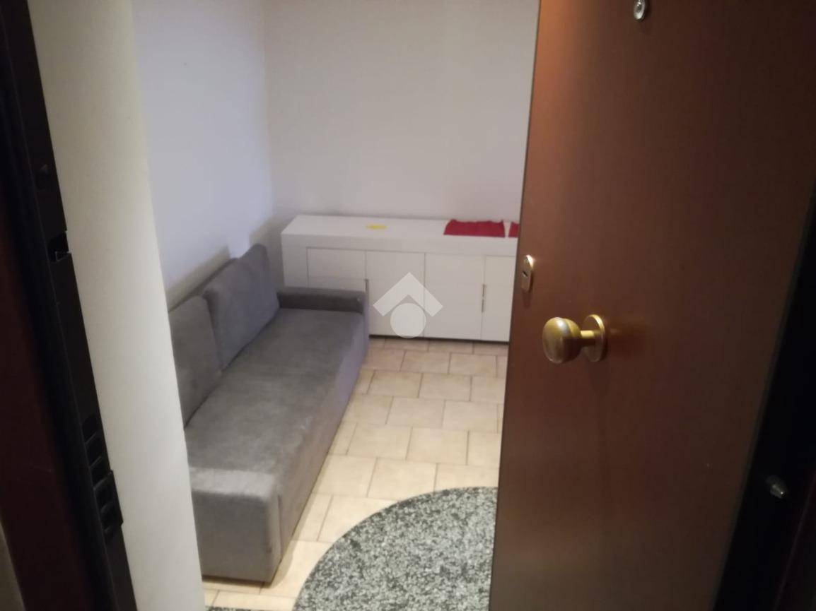 Monolocale via Ernesto Guala 29, Voltri, Genova