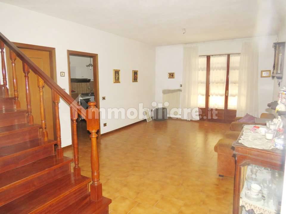 Appartamento Pontremoli, Centro, Pontremoli