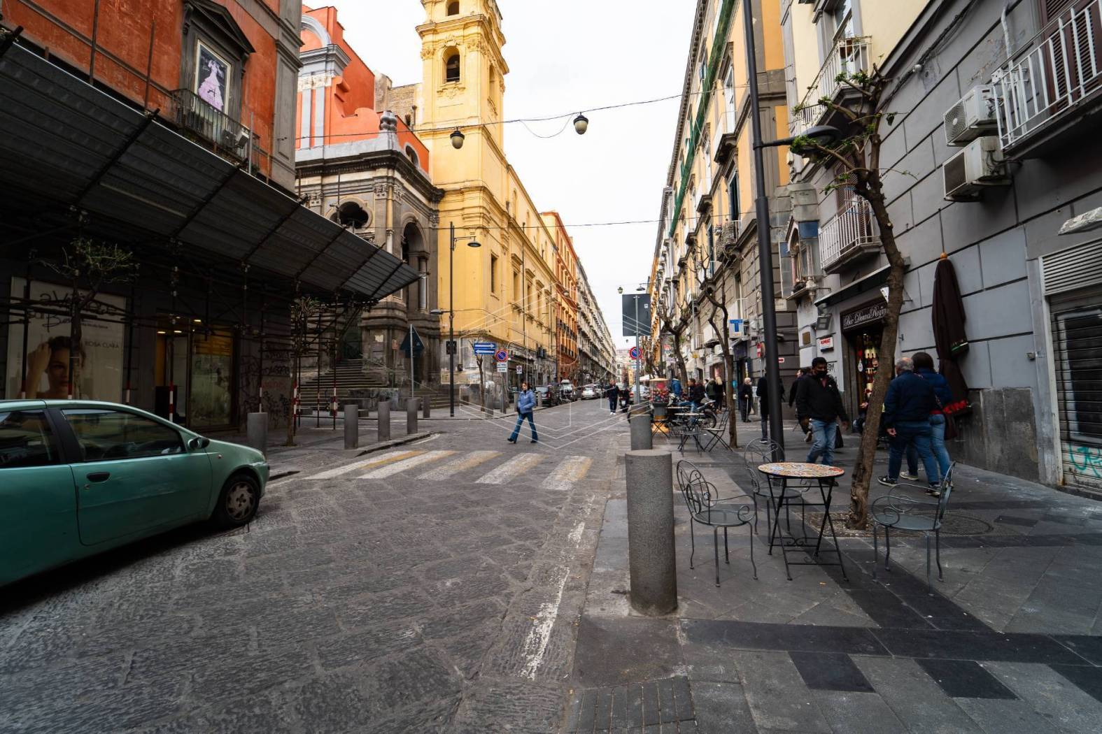 Trilocale via Duomo, Centro Storico, Napoli