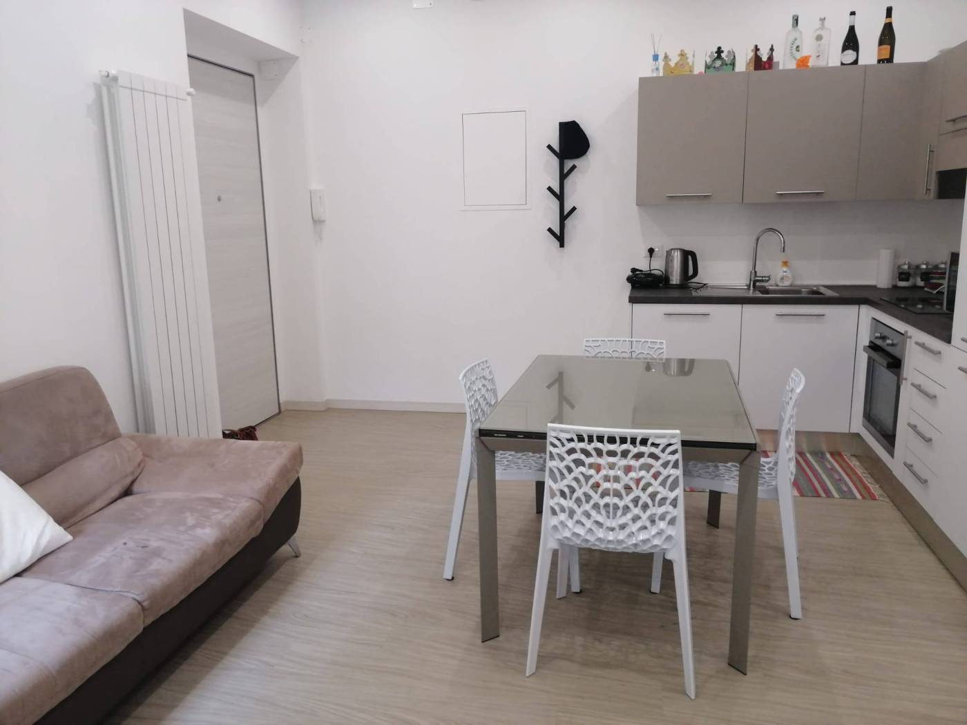 Trilocale via Martiri della Libertà 3, Scorcola, Trieste