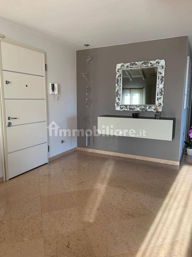 Appartamento via Erba, Centro, Viadana