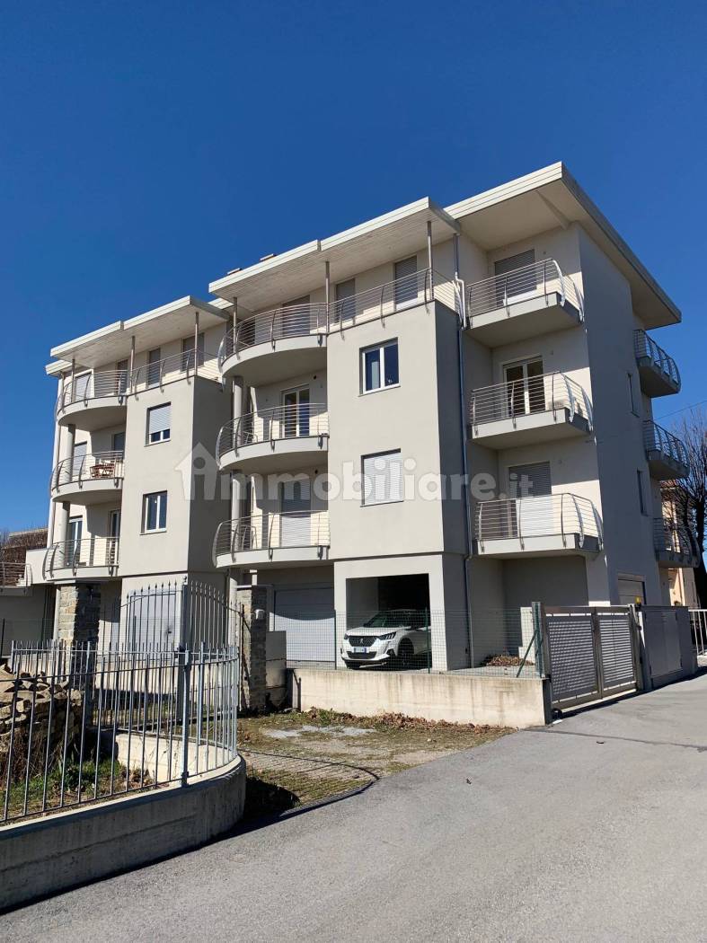 Bilocale viale Vittorio Veneto, Centro, Carrù