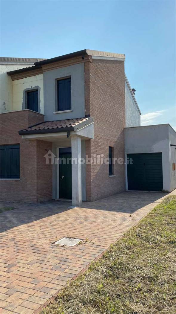 Villa a schiera 5 locali, nuova, Ferrara