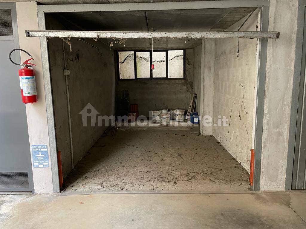Garage - Box in Vendita