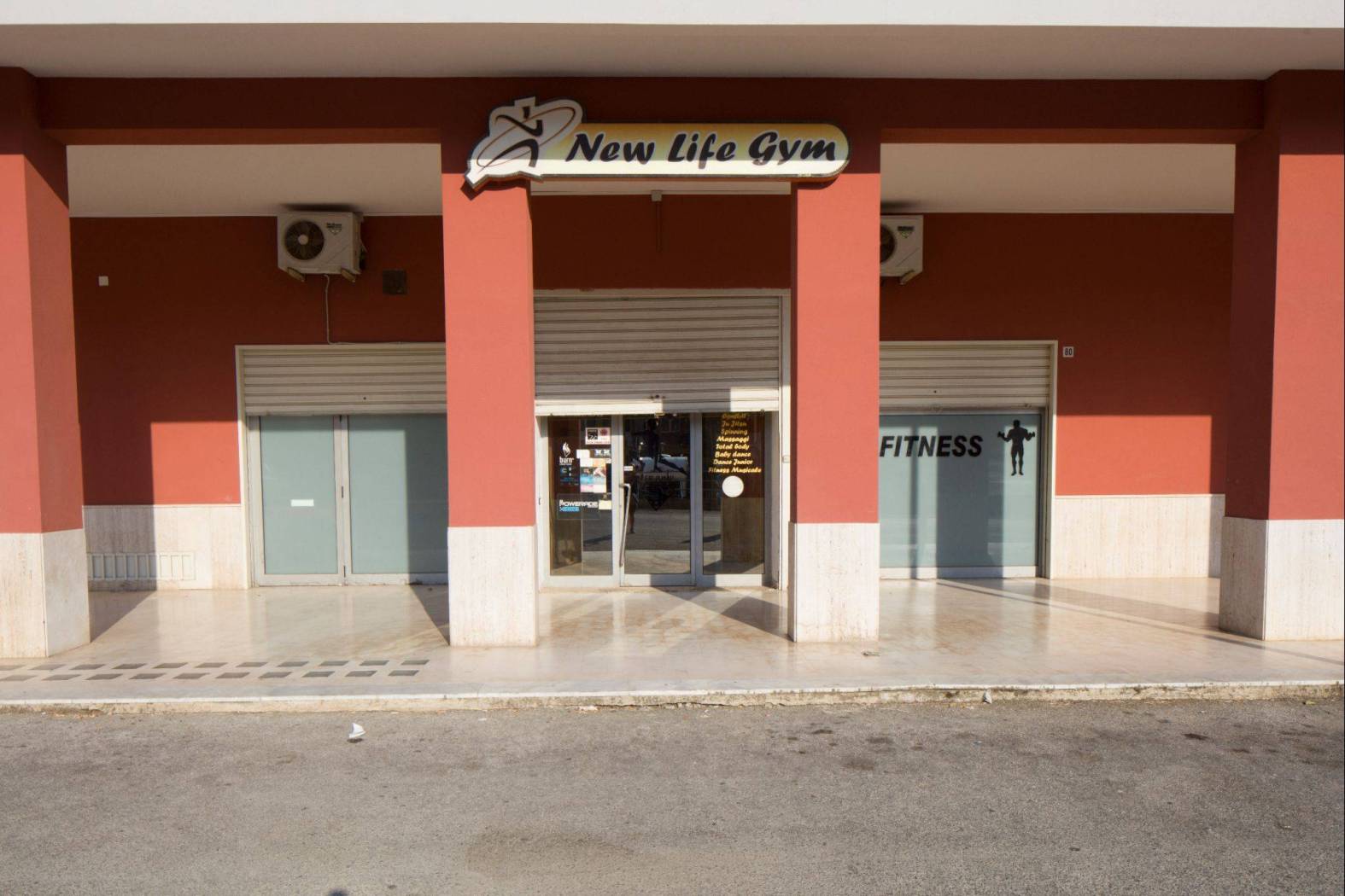 Locale commerciale in Vendita