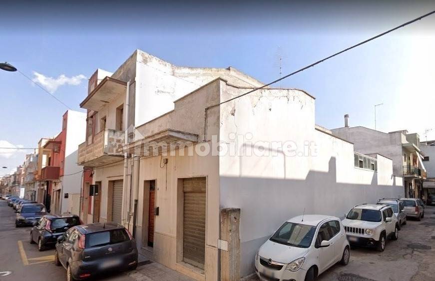 Appartamento via Luigi Margarita, Francavilla Fontana