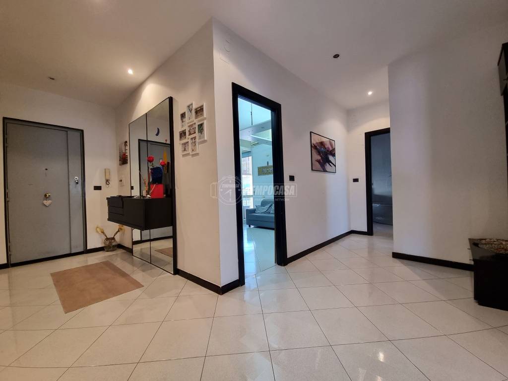 Vendita Appartamento Napoli. Trilocale in via Attilio Perrone Capano ...