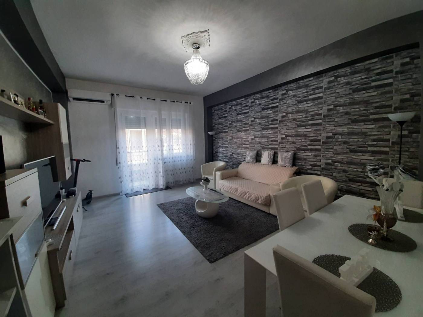 Appartamento ottimo stato, primo piano, Centro, Falconara Marittima