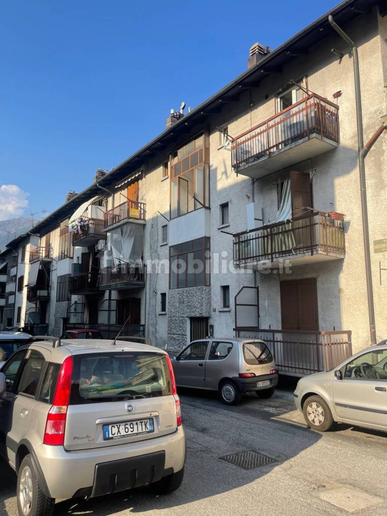 Quadrilocale via Bartolomeo Gastaldi 4, Centro, Aosta