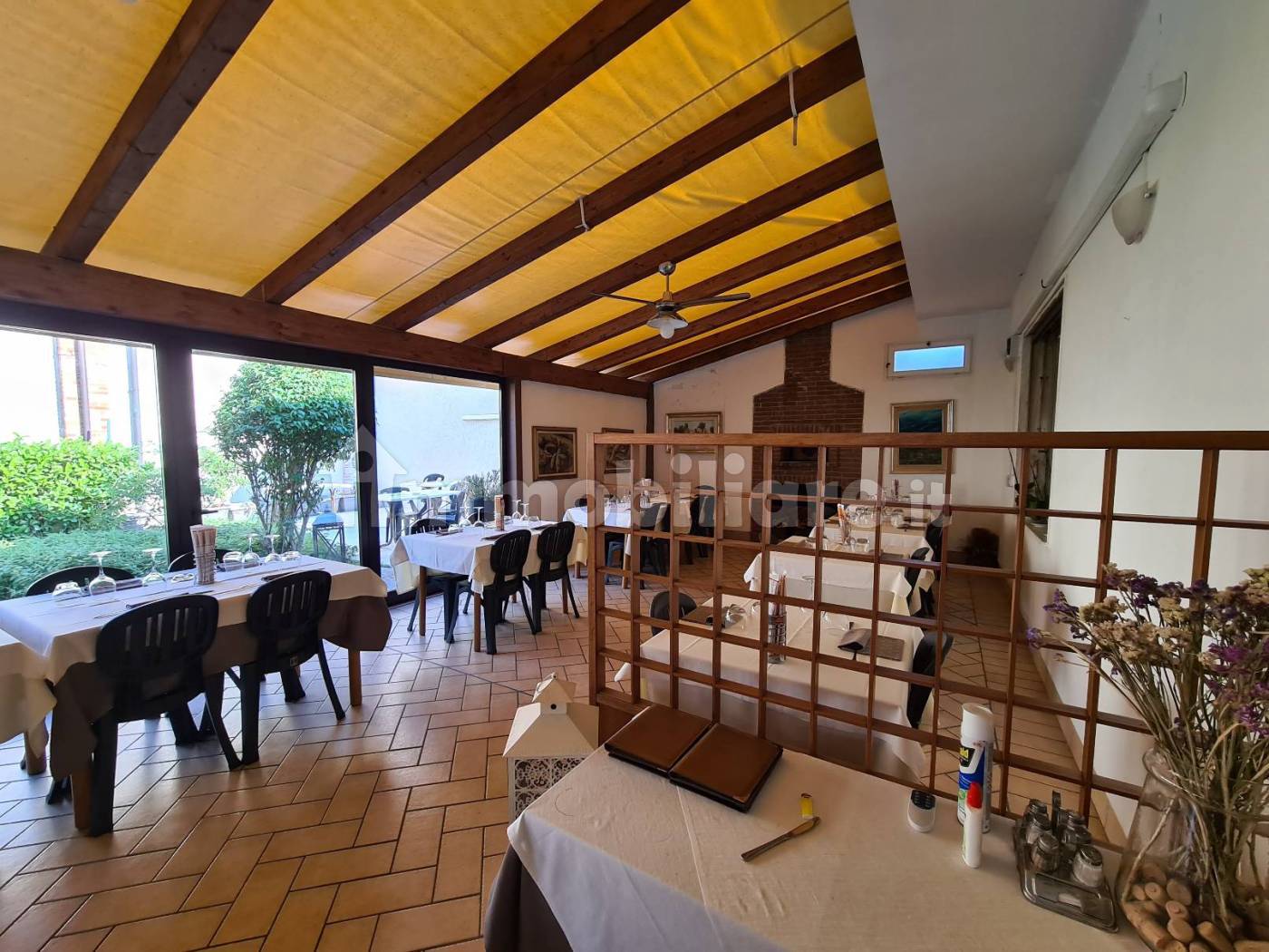 Locale commerciale in Vendita