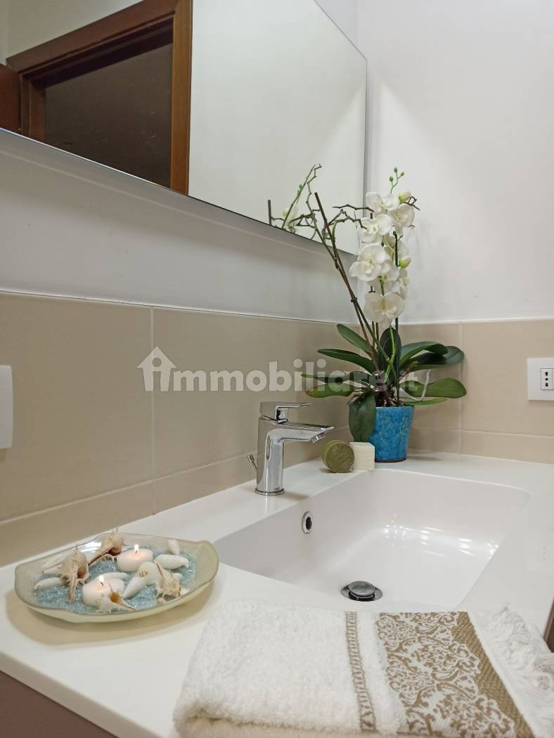 Quadrilocale via Pietro Maroncelli 31, Centro, Assemini