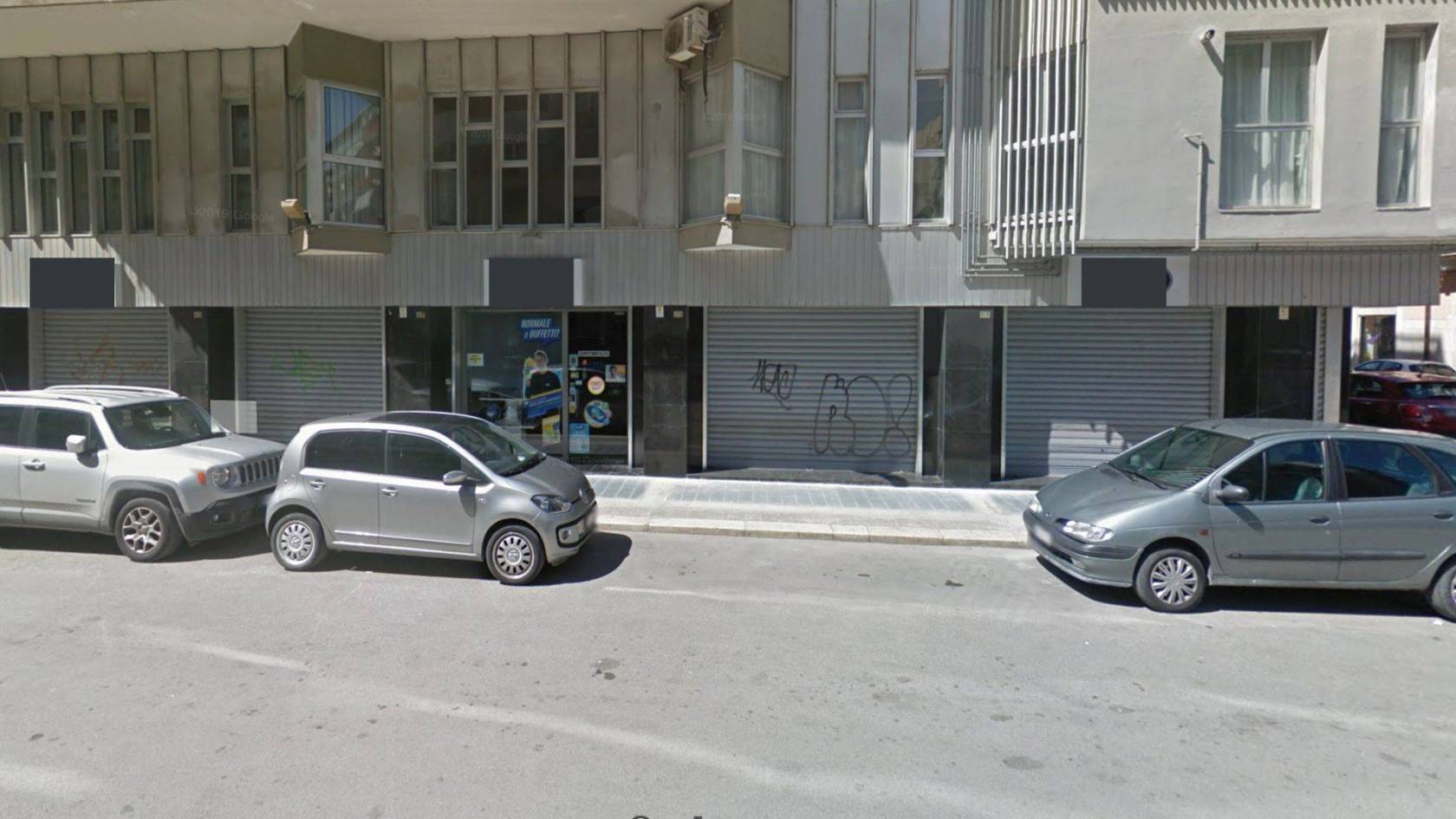 Locale commerciale in Vendita