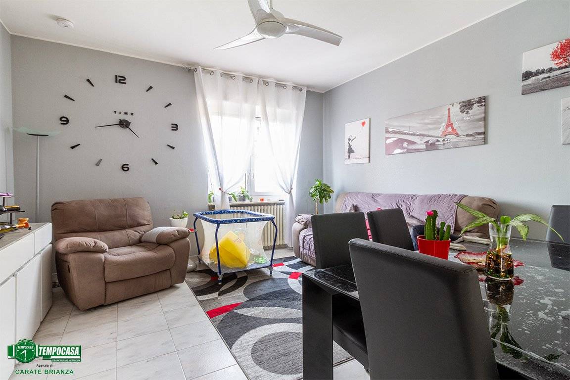 Trilocale via Piave 1, Carate Brianza