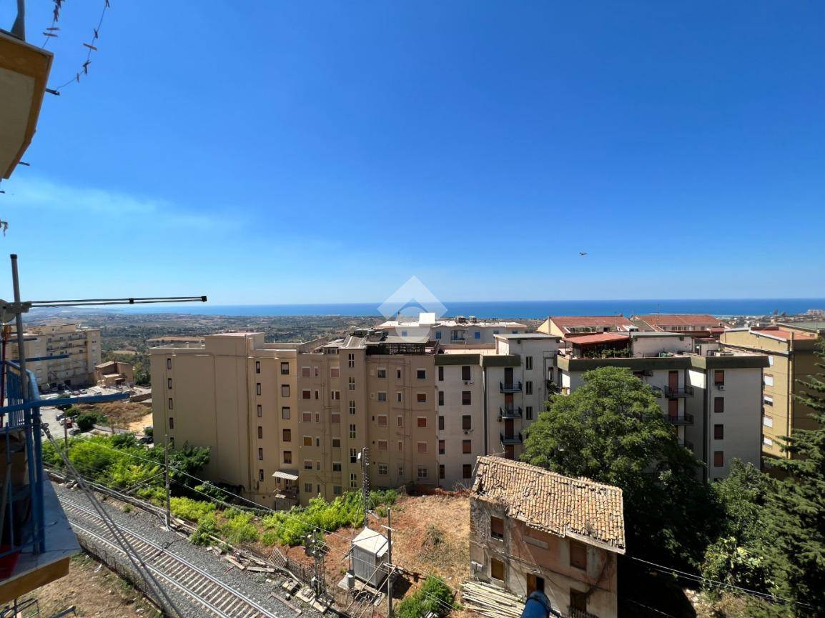 Trilocale via dell'Annunziata 10, Via Imera, V. della Vittoria, Via Dante A., Agrigento
