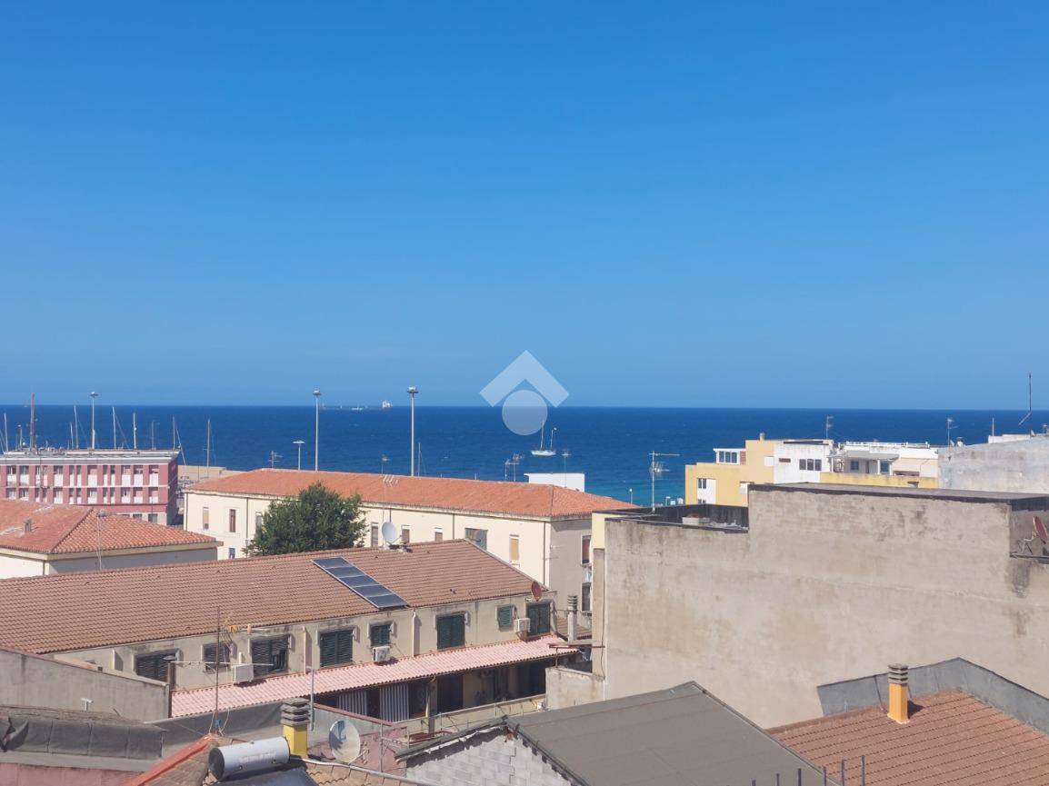 Quadrilocale via E. Sacchi 24, Porto Torres