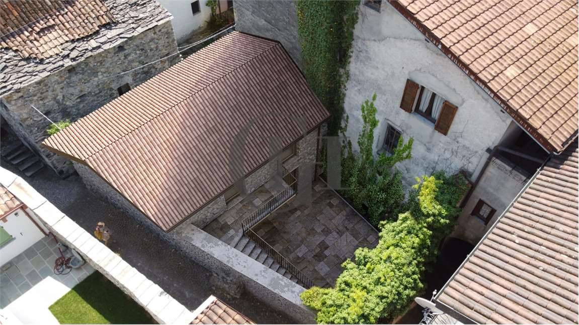 Terratetto unifamiliare via Fiori, snc, Centro, Domaso