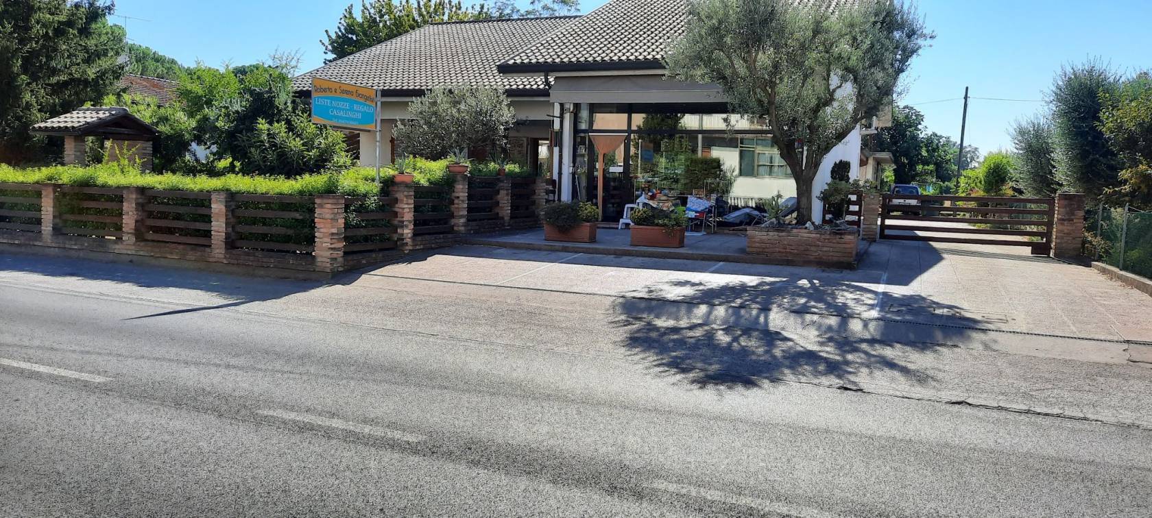 Negozio di casalinghi in Vendita