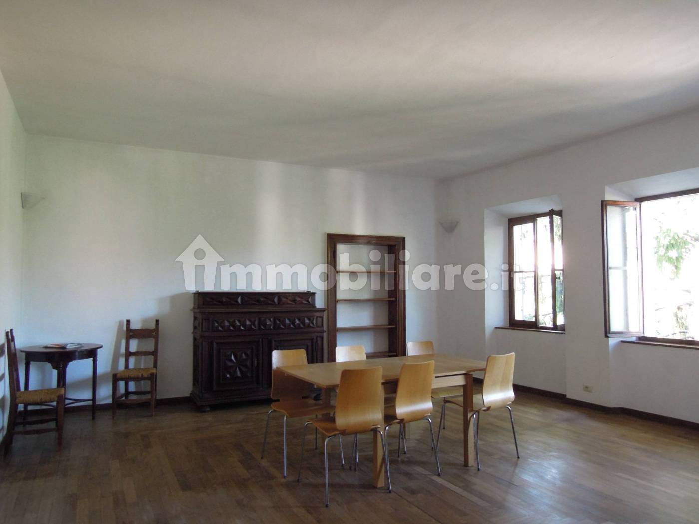 Quadrilocale buono stato, secondo piano, Centro, Mantova