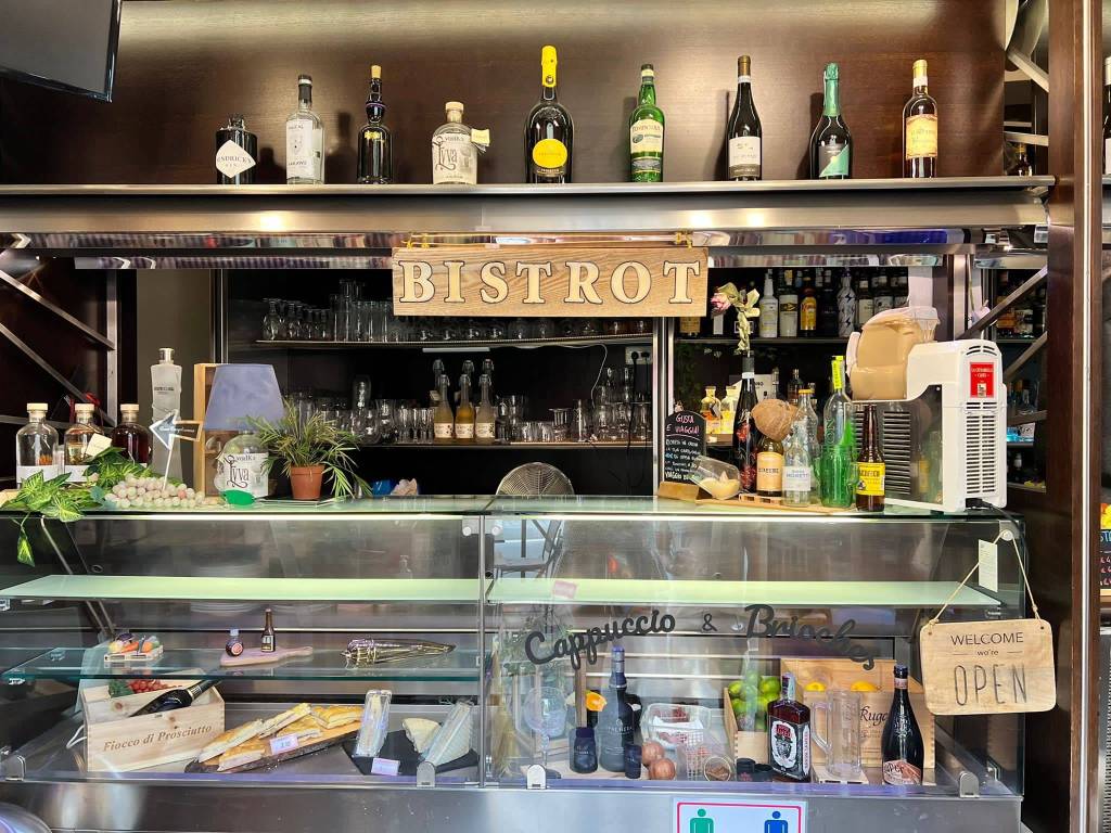 Cocktail bar largo del Parlascio, Pisa, Rif. 97696774 - Immobiliare.it