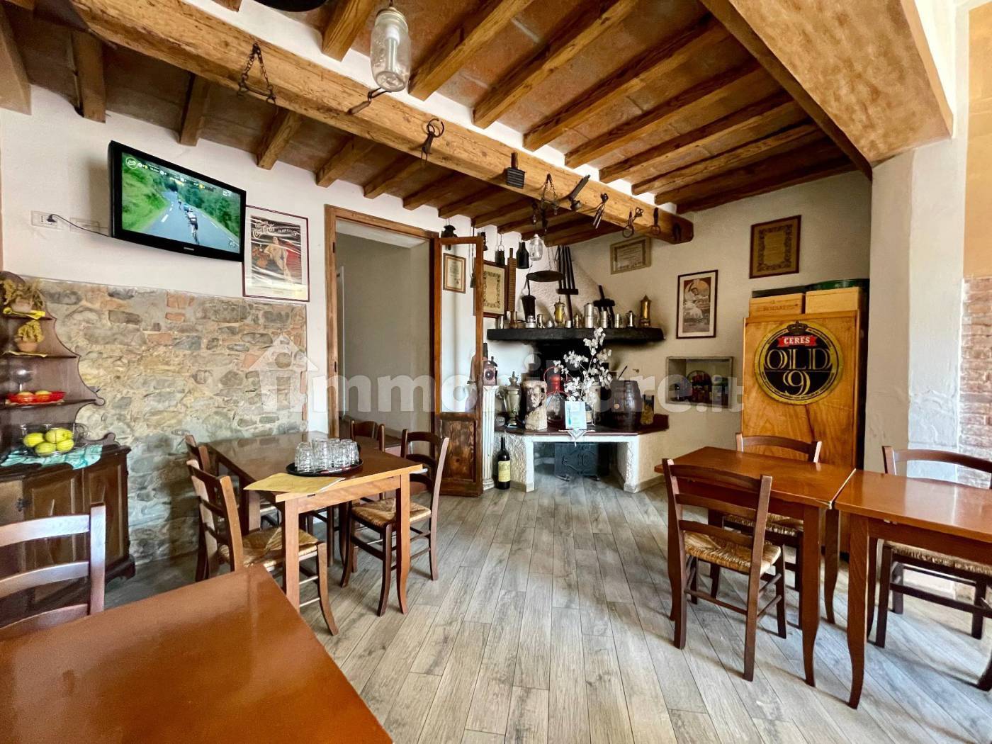 Tavola calda in Vendita